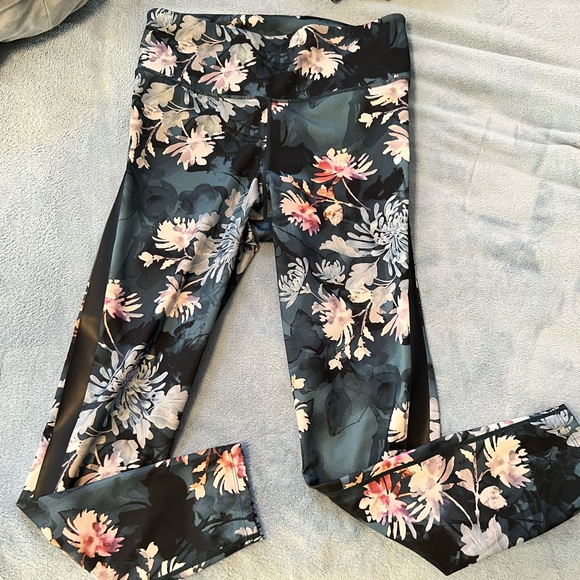JoyLab | Pants & Jumpsuits | Joy Lab Floral Yogas | Poshmark